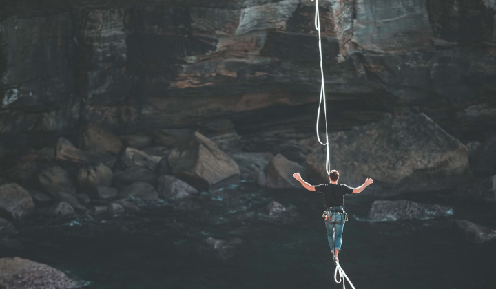 Issue vs Risk: Understanding the Key Differences in Project Management